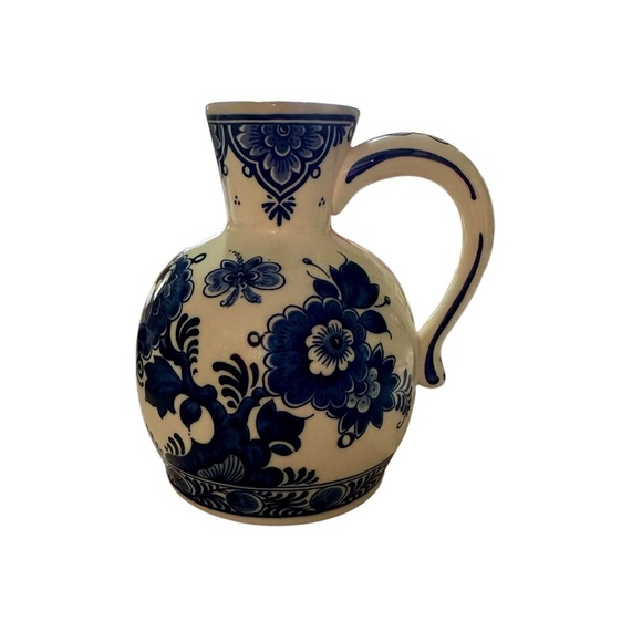 Delft Blue | Accents | Delft Blue White Jug Handpainted Signed Stamped ...